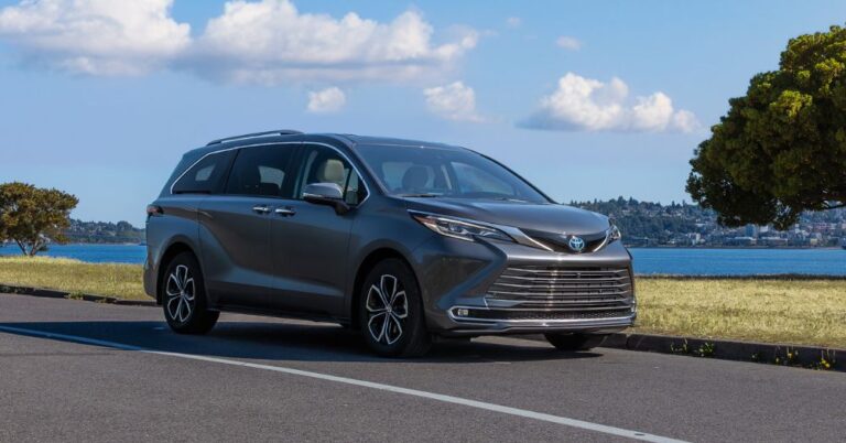 Comparing Available Hybrid Minivans